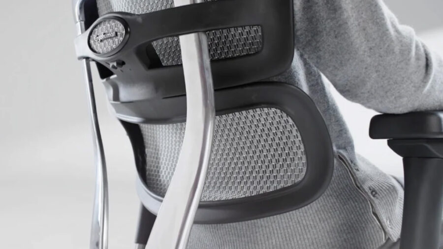 What does lumbar support do on an ergonomic chair - Ergohuman New Zealand